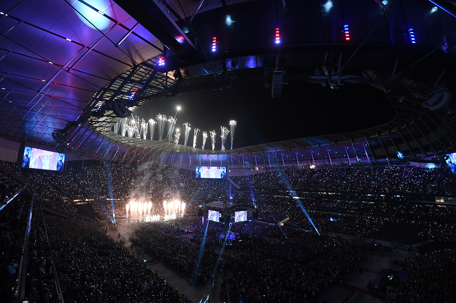 Chris Eubank Jr. vs Conor Benn at Tottenham Hotspur Stadium
